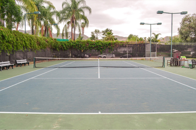 Amenities | Lake Lindero Golf Course | Pool and Tennis in Agoura Hills